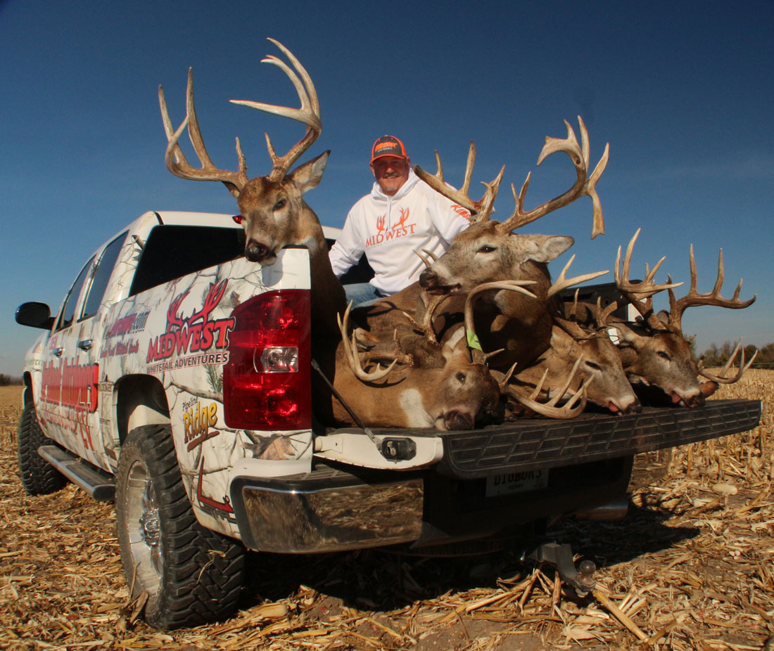 guided-bow-deer-hunts - Midwest Whitetail Adventures